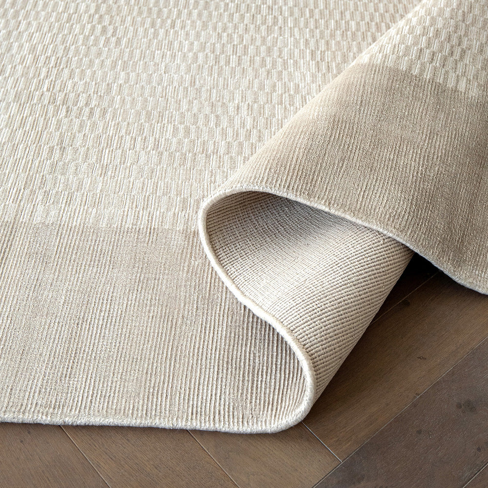 Luna Clay Mesh Pattern Bordered Carpet | Knot Home