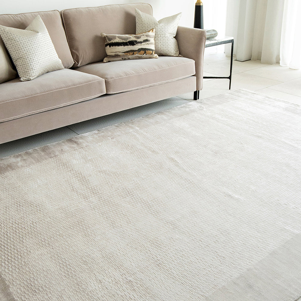 Luna Clay Mesh Pattern Bordered Carpet | Knot Home